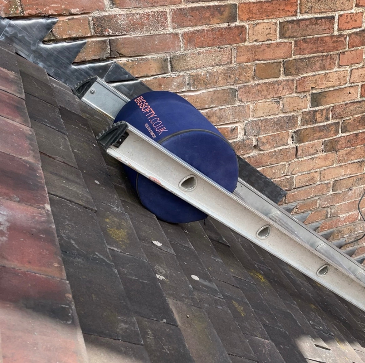 Ladder cushion for roofers. Never break another roof tile. – Big Softy